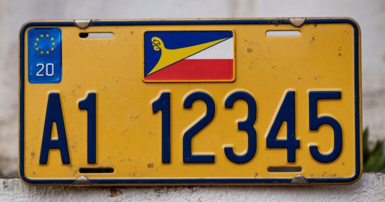 Understanding Yellow European License Plates